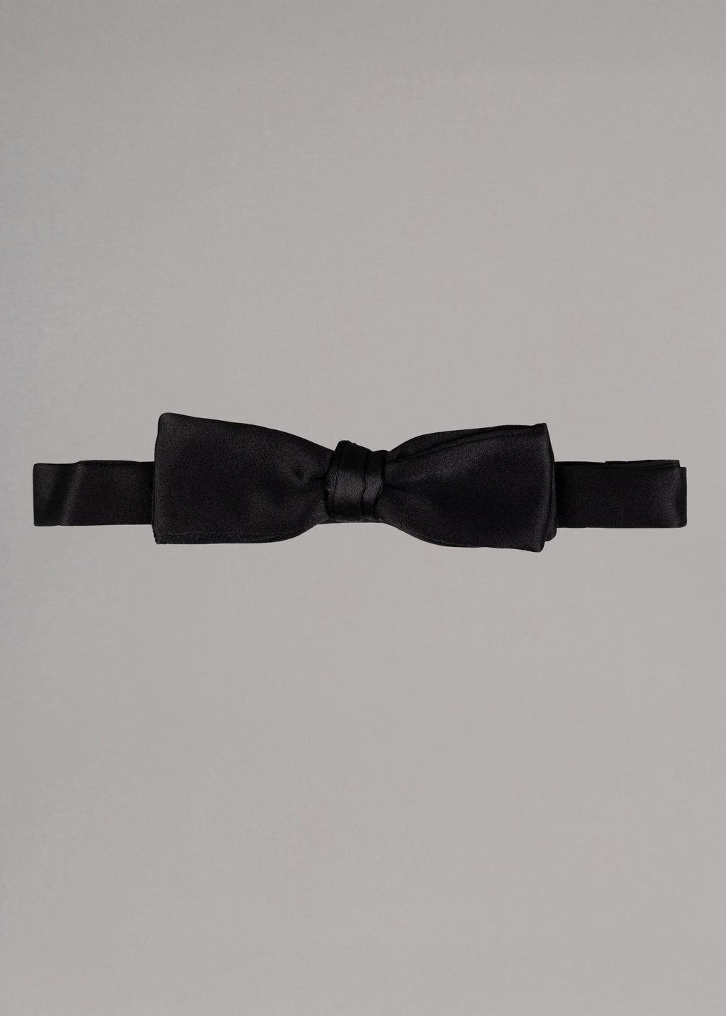 'Vienna' silk bow tie by Dantendorfer in black